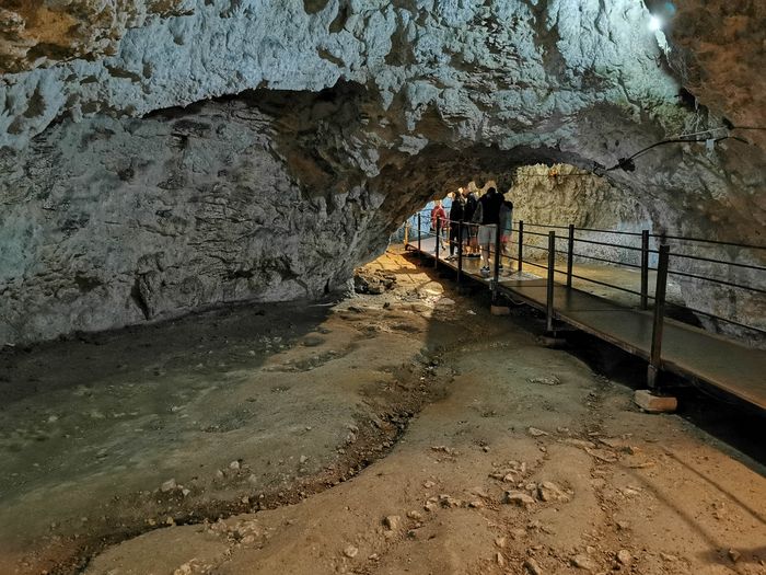 Top 10 cele mai frumoase peșteri din România. FOTO - WOWbiz.ro