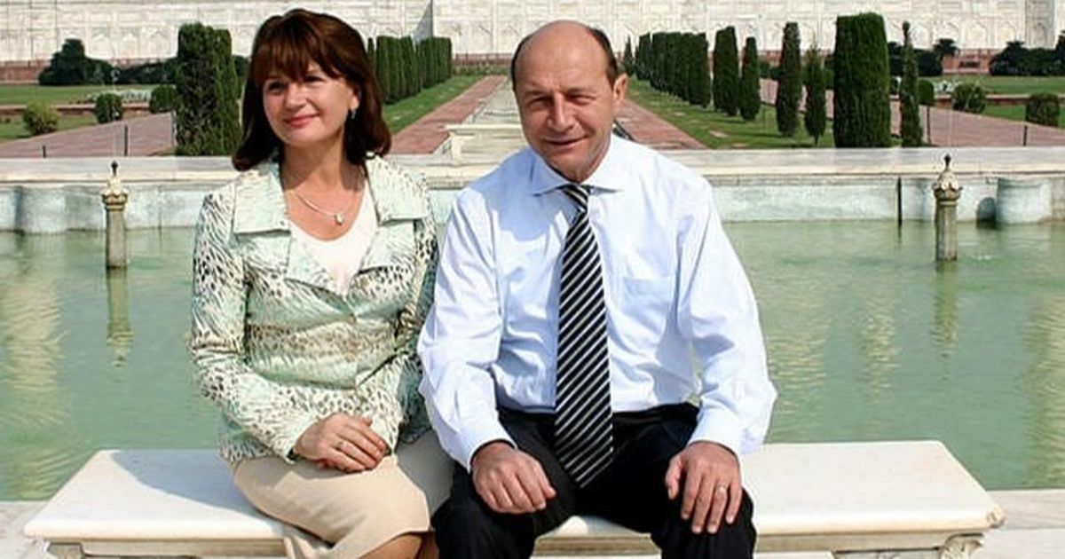 Cine este Maria Băsescu? Biografie: vârstă, studii, carieră. Cu ce se ...