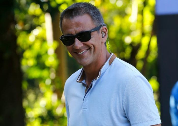 Cine este Cosmin Cernat? Biografie: vârstă, carieră, familie. Află totul despre prezentatorul ...