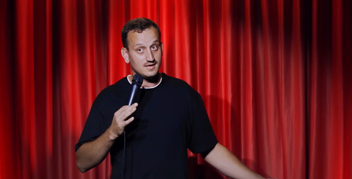 Cine este Mane Voicu? Biografie: vârstă, studii, carieră. Comediantul ...