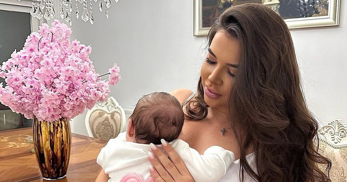 Cum s-a schimbat viața Andrei Volos de când a devenit mămică pentru ...