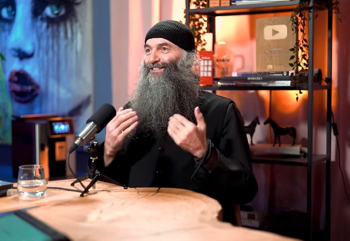 Cine este părintele Vlad Pimen? Monahul a explicat de ce apare depresia ...