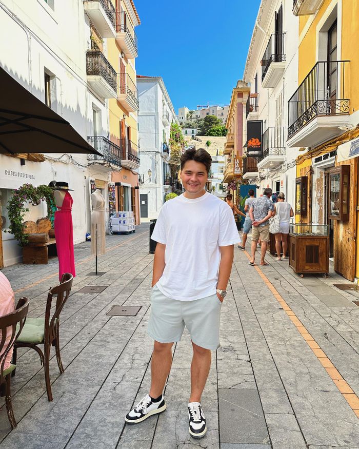 Cine sunt actorii din Buzz House: The Movie? Filmul se va lansa în data ...