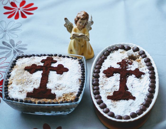 Când se pune zahărul în colivă. Vezi care sunt ingredientele principale ...