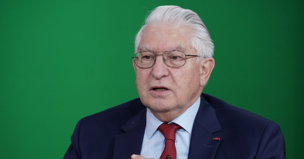 Cine e Alexandru Ciurea? Biografie: vârstă, studii, carieră, premii. A ...