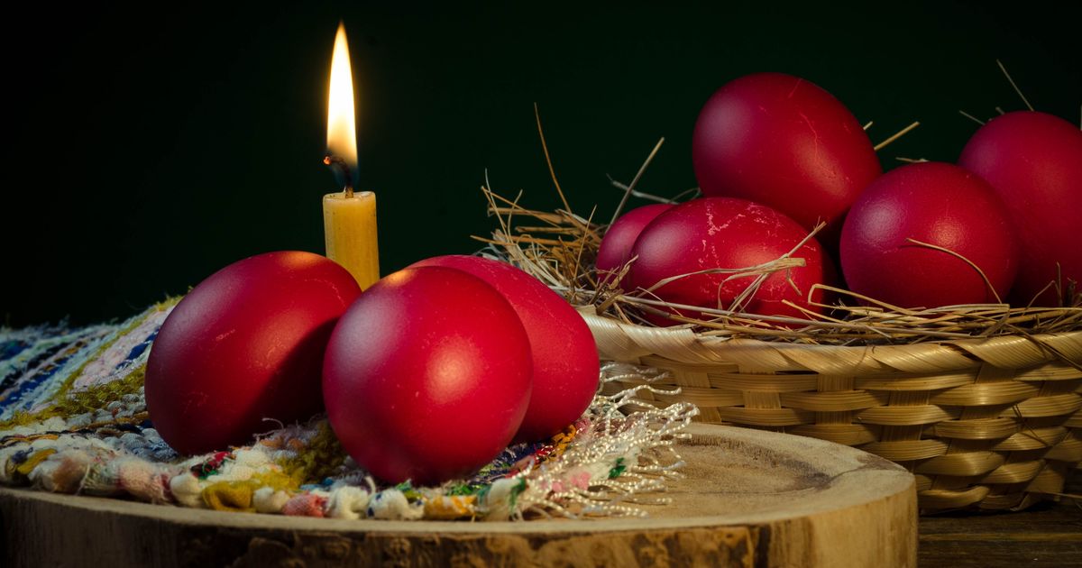 În ce zi se vopsesc ouăle pentru Paște. Vezi care este semnificația ...