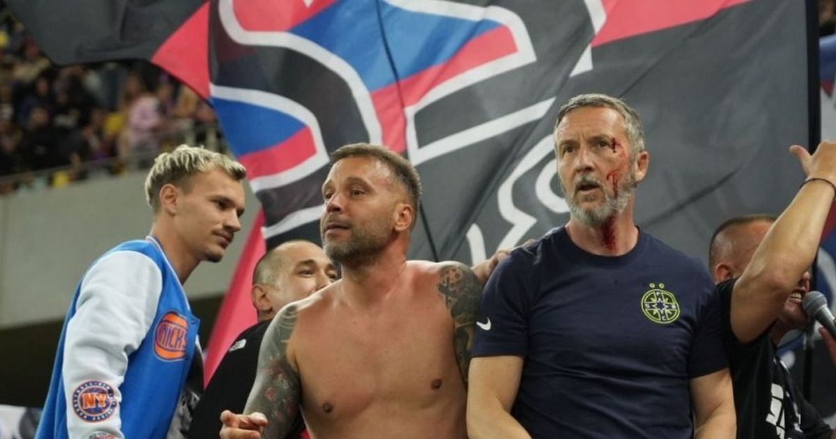 Mihai Stoica a sărbătorit cucerirea titlului cu arcada spartă ...