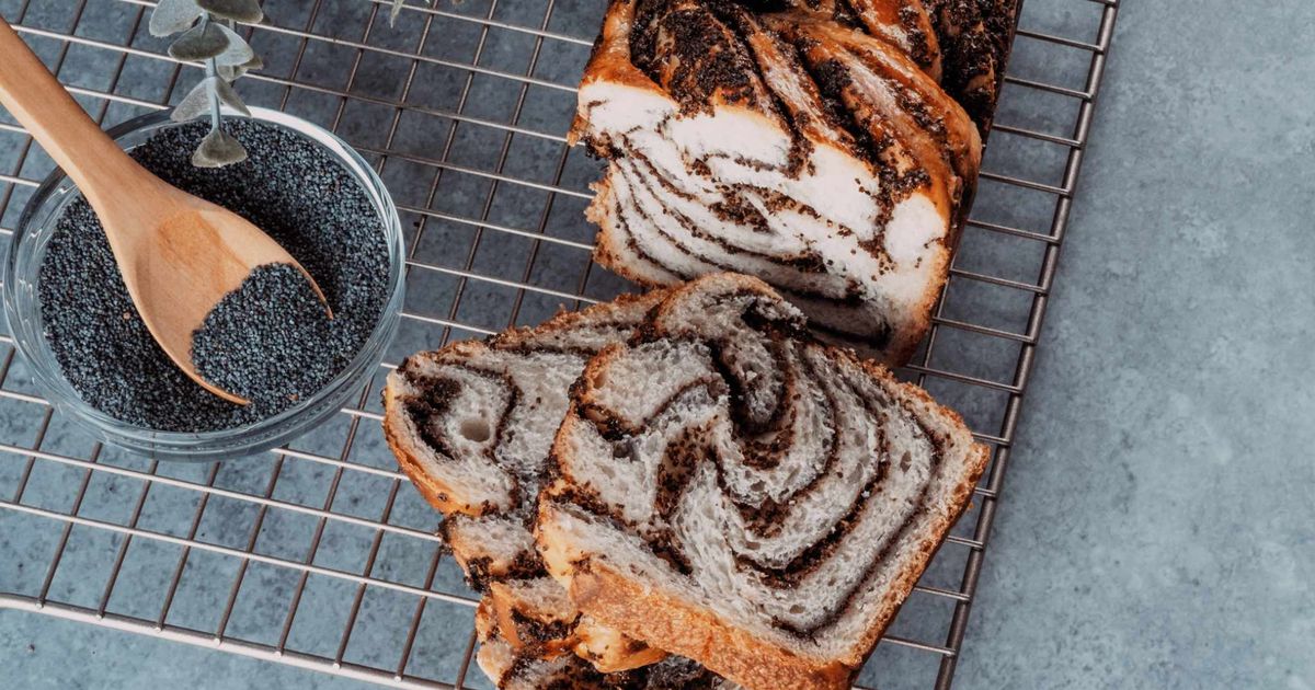 Prăjitură cu cozonac uscat. Ce ingrediente să adaugi pentru un desert ...