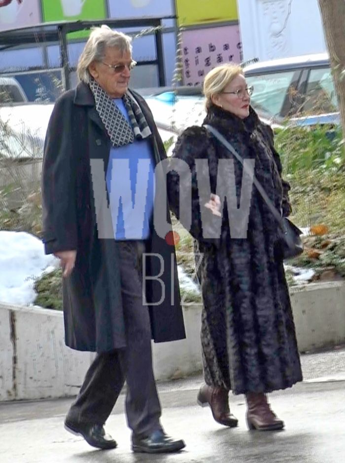 Cine este femeia care nu se dezlipește de Florin Piersic?! Nu, nu este ...