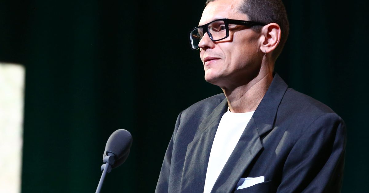 Cine este Iulian Postelnicu? Biografie: vârstă, studii, carieră. Vezi ...