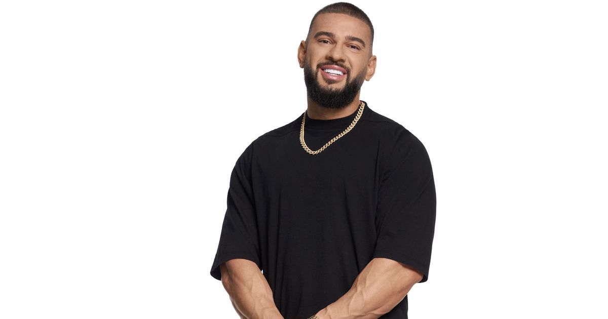 Dorian Popa, unul dintre cei mai mari influenceri din România, va juca în comedia MENTORII ...