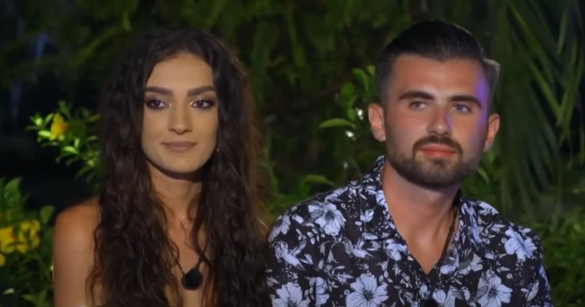 Daiana și Rareș de la „Insula Iubirii” s-au despărțit?! Mesajul cu care ...