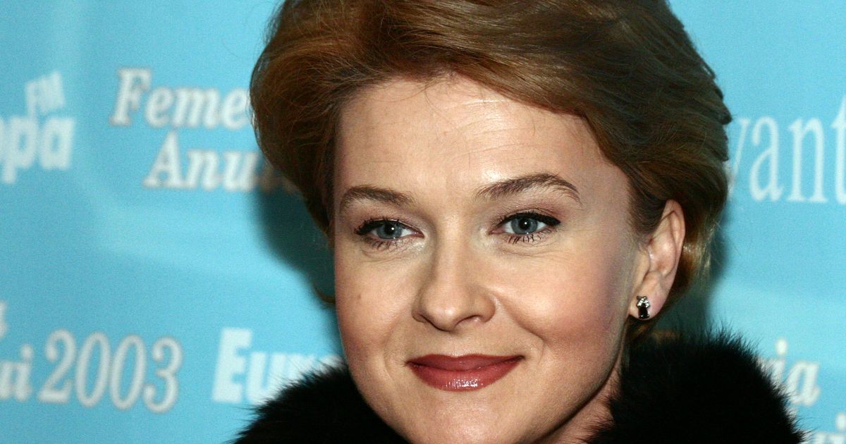 Cine e Mona Nicolici. Biografie: vârstă, studii, carieră, familie. Află ...