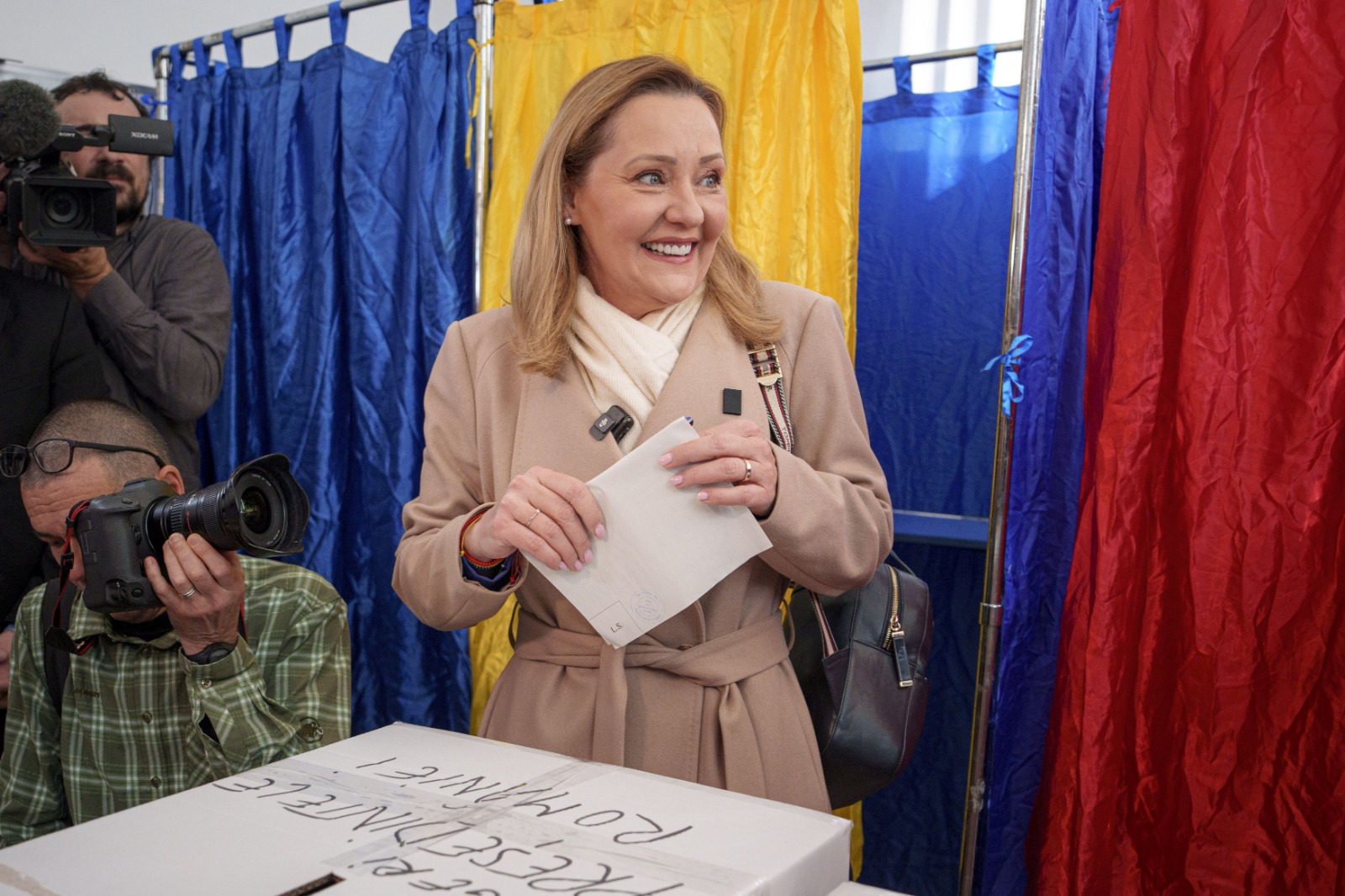 Vedetele din România, reacții neașteptate după ce Călin Georgescu și ...