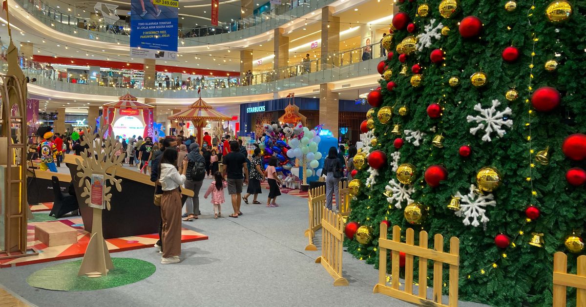 Programul magazinelor și al mall-urilor de Crăciun în 2024. Vezi ce program au marile centre ...