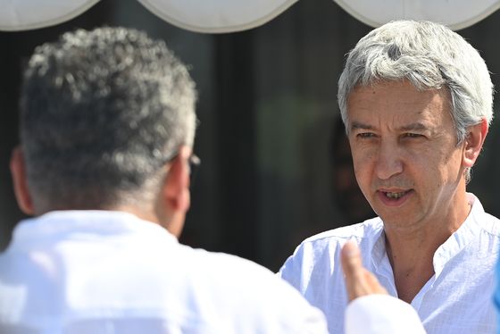 Cine este Dan Diaconescu. Biografie: vârstă, studii, carieră. Vezi de ...