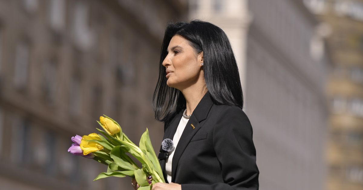 Cine este Lavinia Șandru. Biografie: vârstă, studii, carieră și ...