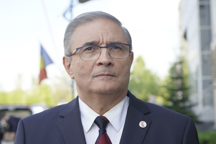 Cine este Silviu Predoiu. Biografie: vârstă, studii, carieră și ...