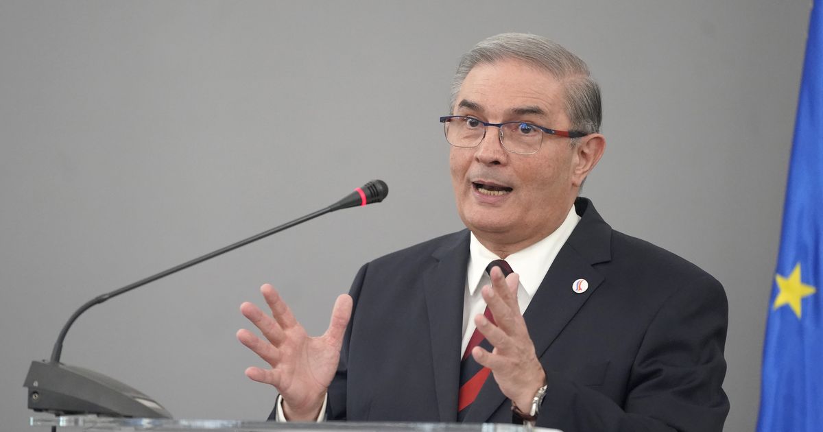 Cine este Silviu Predoiu. Biografie: vârstă, studii, carieră și ...