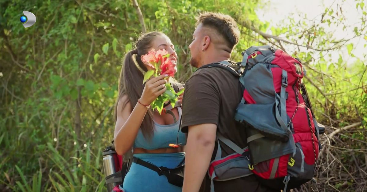 Roxana Buzoiu, deja curtată la Tempting Fortune: concurenta s-a pupat cu un coleg! Focul ...