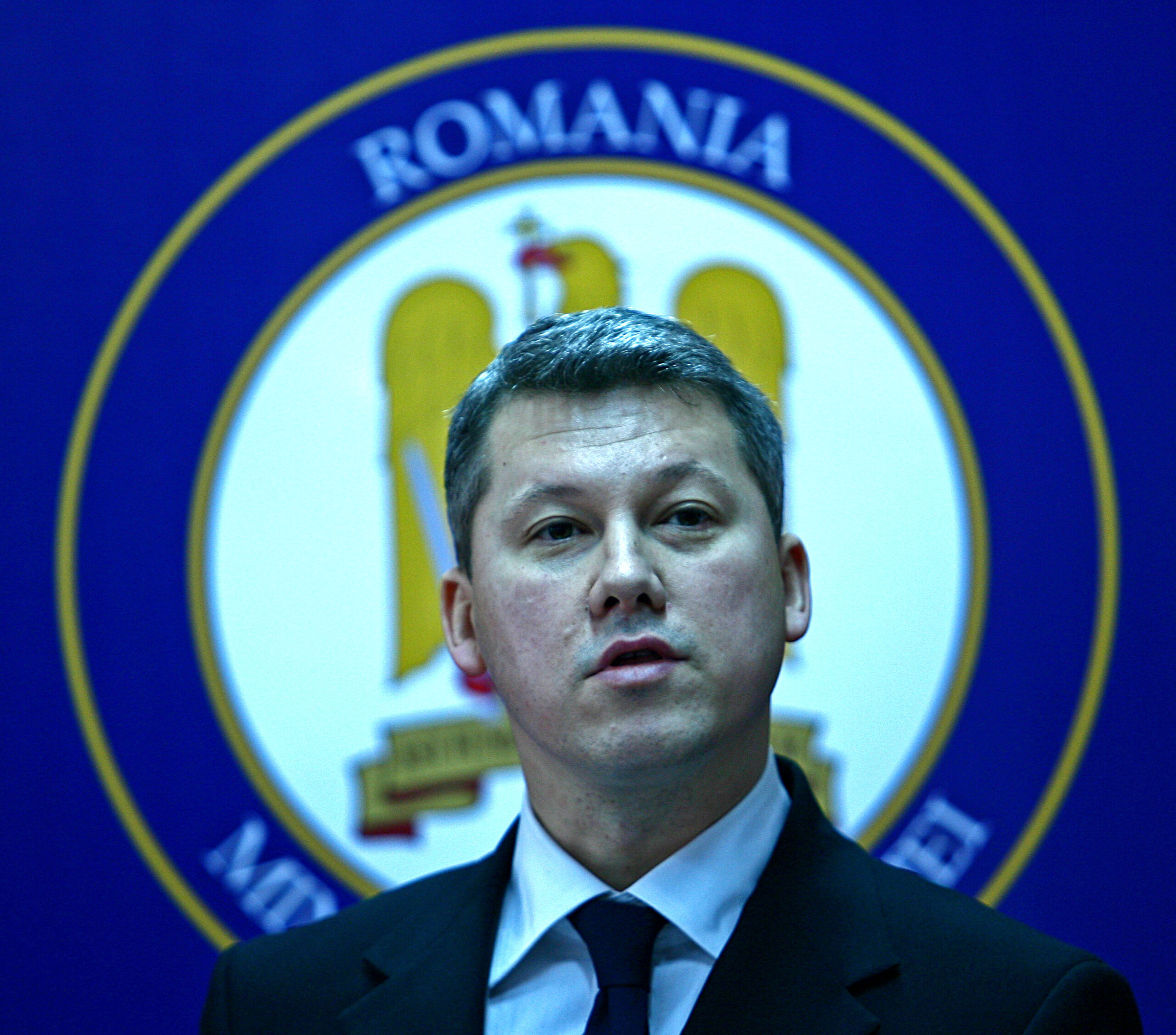 Cine este Cătălin Predoiu. Biografie: vârstă, studii, carieră ...