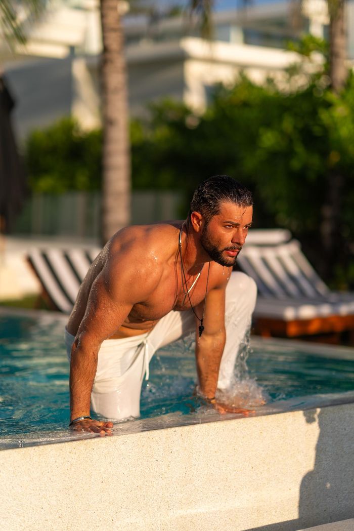 Cine este Andrei Vasile, ispita de la Insula iubirii 2025. Lucrează în UK și are mai multe ...