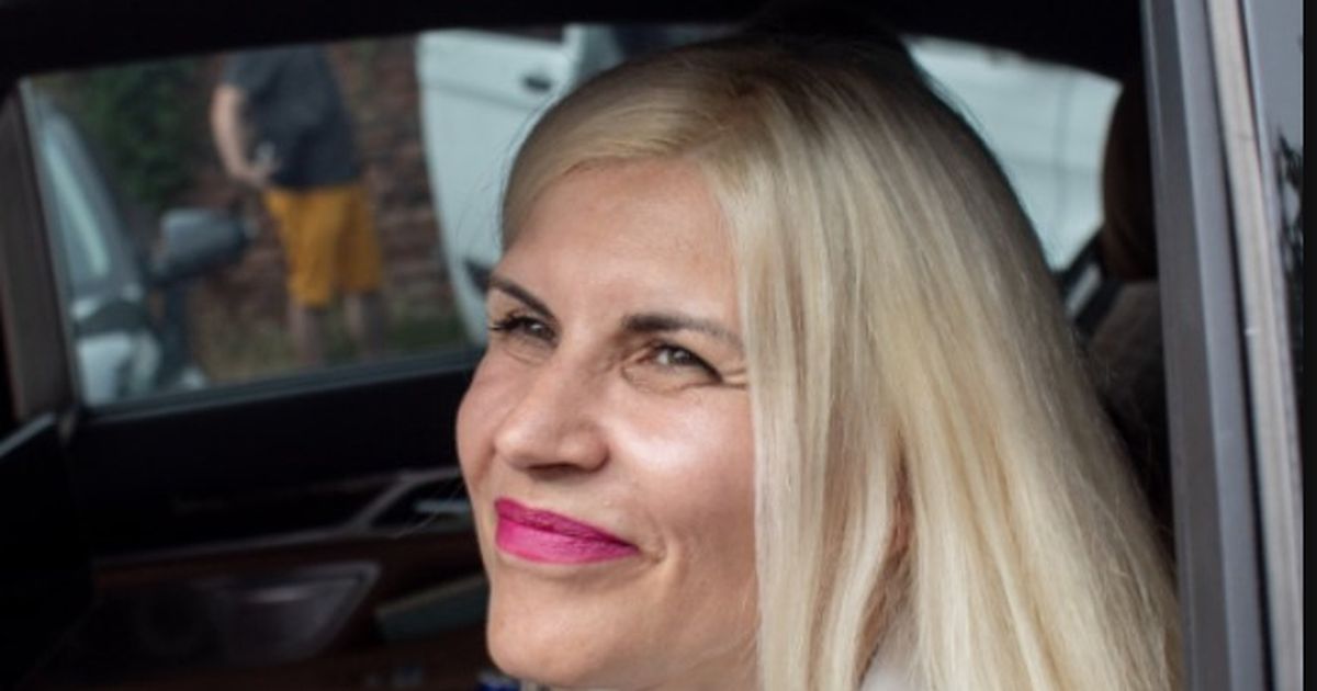 Elena Udrea, la plimbare cu fetița - WOWBiz