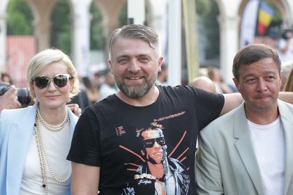 Cine este Văru' Săndel. Biografie: vârstă, studii, carieră, nume real ...