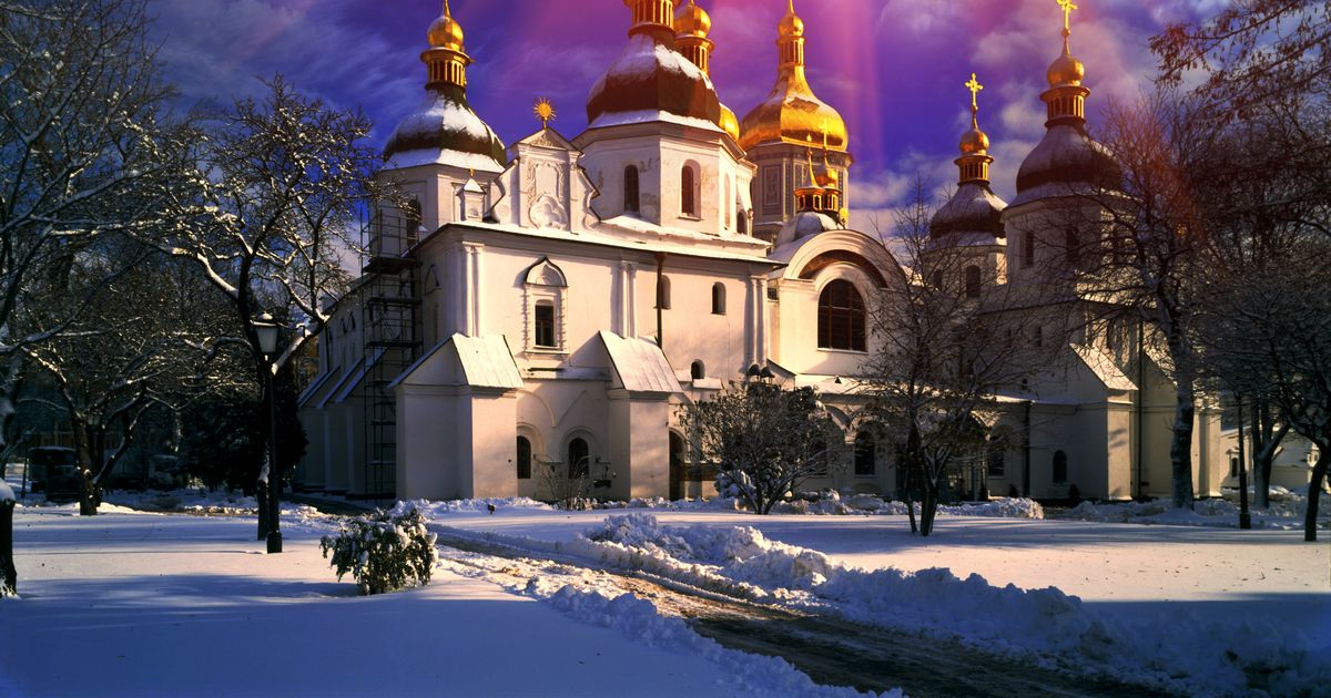 Știri despre 'sarbatori-cruce-rosie-calendar'| www.wowbiz.ro