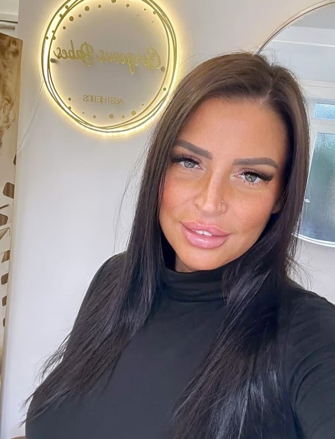 Cine este Adi Hădean? Biografie: vârstă, carieră, familie. Celebrul ...