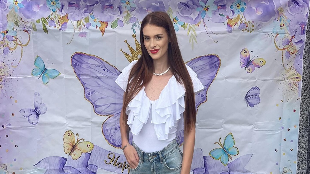 Cine este Ada Galeș? Biografie: vârstă, studii, carieră. Totul despre ...