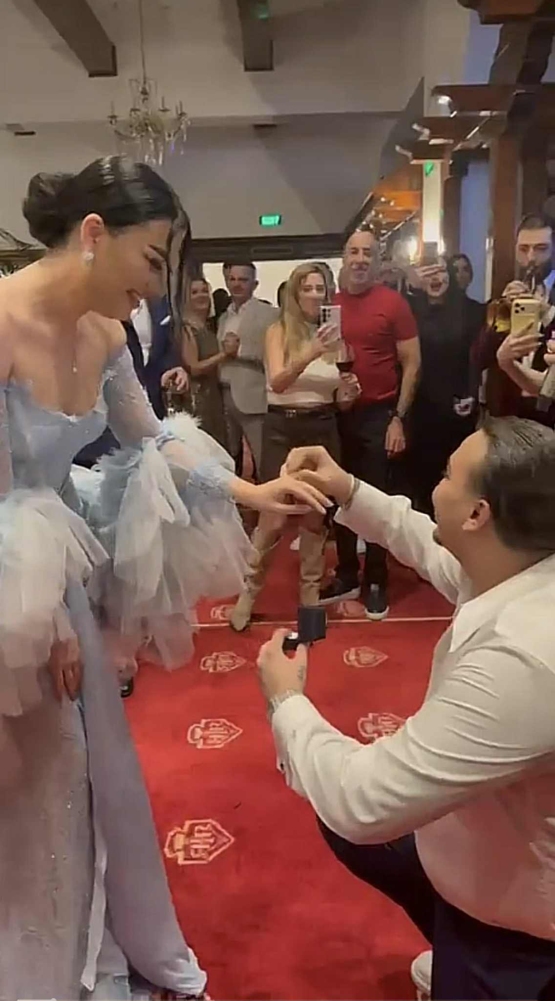 Cine este Ioana State? Biografie: vârstă, studii, carieră. Tânăra este ...