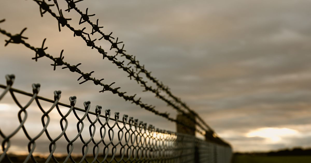 Un deținut condamnat pentru omor a murit în penitenciar, cu puțin timp ...