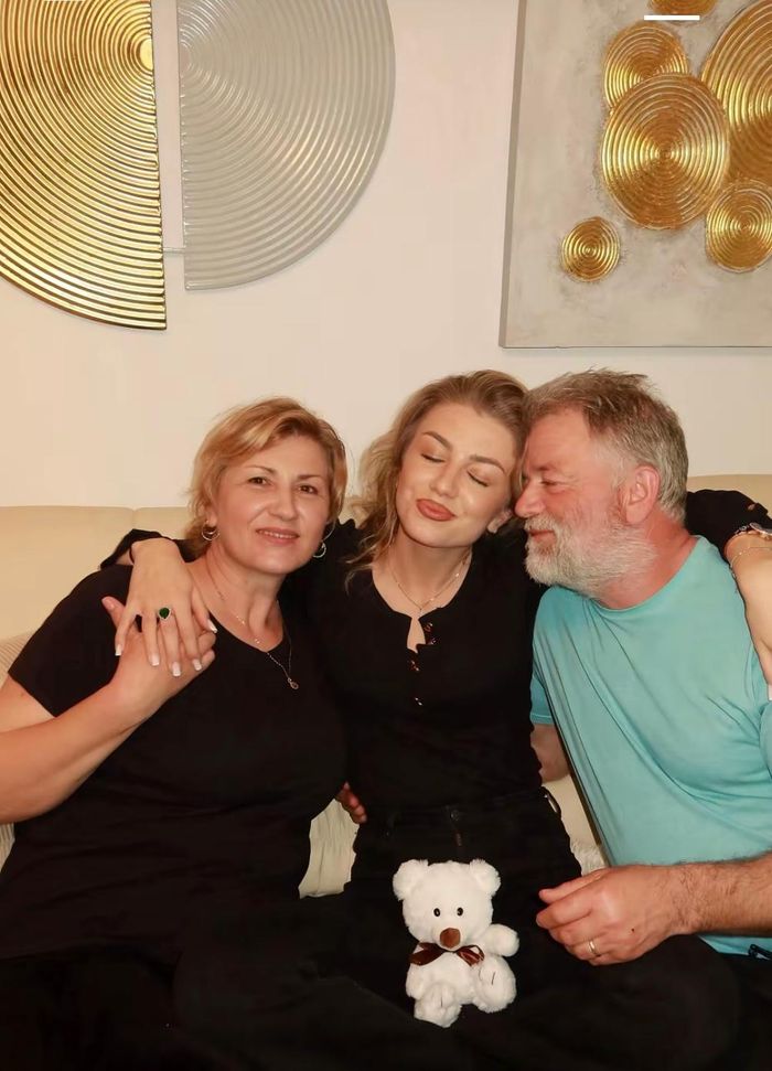 Unde s-au refugiat Codruța Filip și Valentin Sanfira după divorț ...
