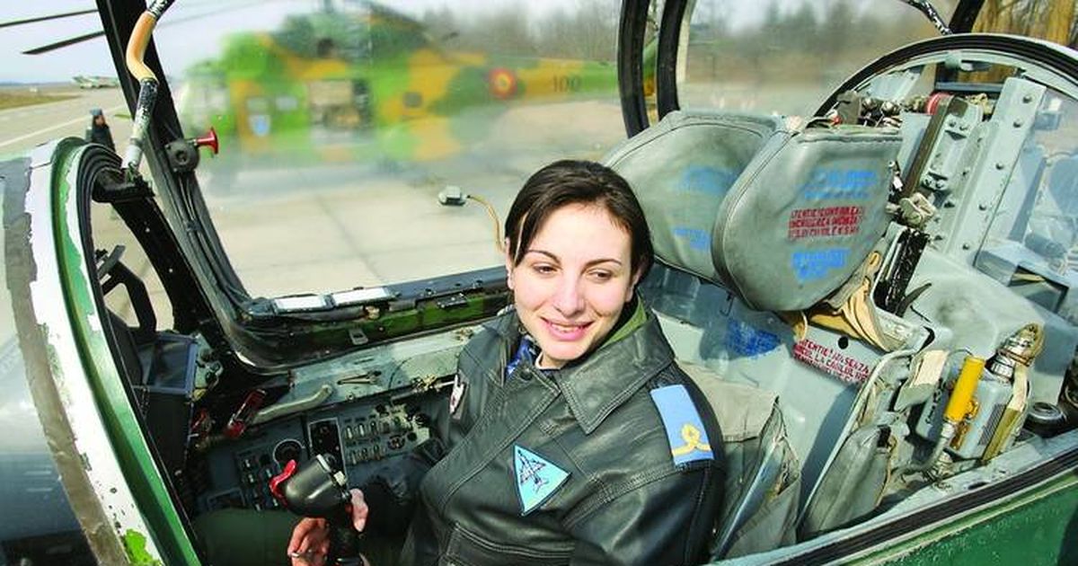 Prima femeie pilot de supersonic din Romania nu mai zboara cu Mig 21 ...