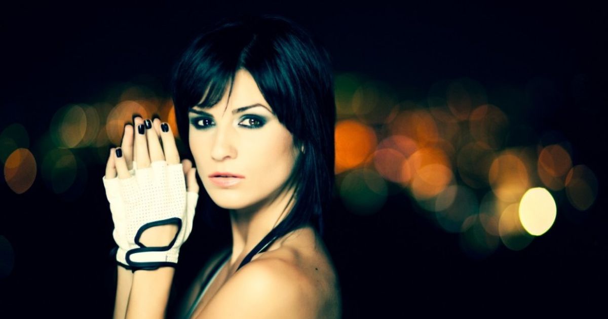 Ellie White si-a schimbat stilul de viata dupa ce a nascut! Vezi cum ...