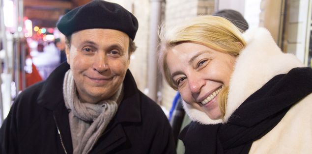 FOTO! Sotia lui Puiu Popoviciu se trage in poza cu actorii celebri pe ...