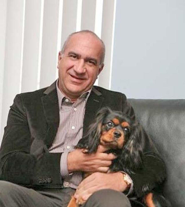 FOTO EXCLUSIV! Ei sunt milionarii care si-au tras morminte de faraoni ...