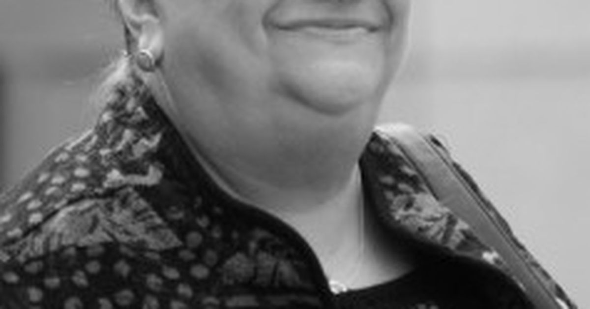 Ce tragedie... Poeta Cornelia Maria Savu, găsită decedată în locuinţa ...