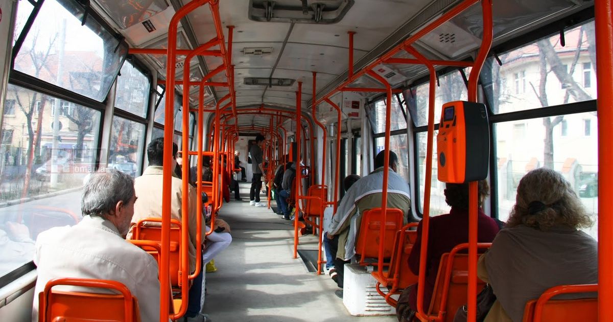 RATB a decis ca doua statii de tramvai si autobuz sa poarte numele ...
