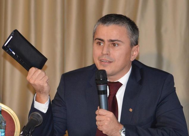 EXCLUSIV! El e cel mai bogat angajat de la Ministerul Finantelor ...