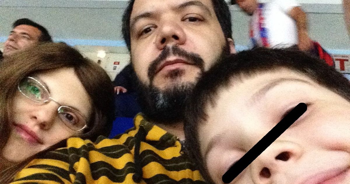 Familia lui Ionut Anghel este alaturi de Mihaita Nesu! Parintii si ...