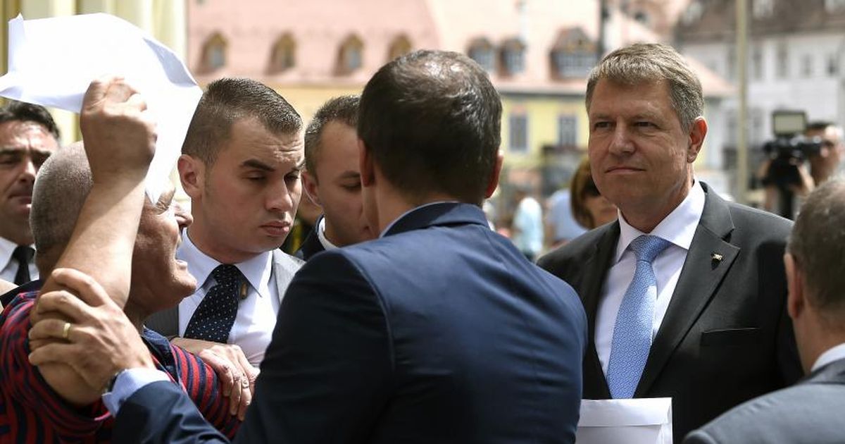 Video | El e barbatul care ataca presedintii! Faur Isaia, oprit azi de ...