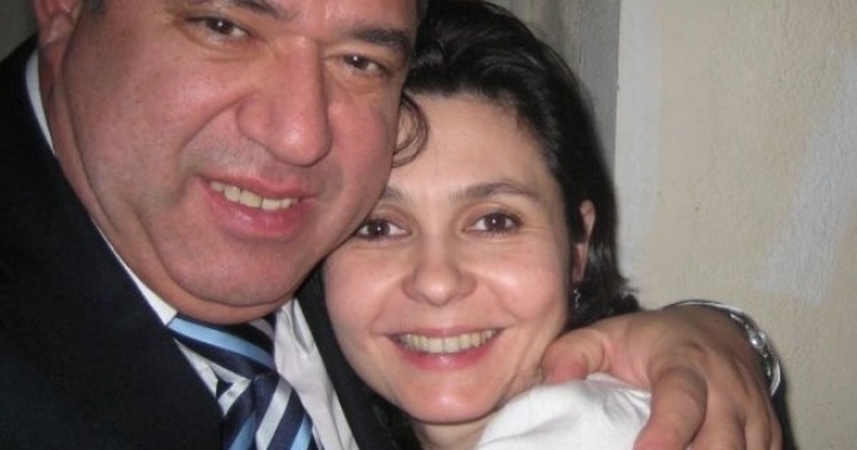 Vaduva lui Adrian Iovan a dat jos de pe casa drapelul Romaniei! Nici de ...