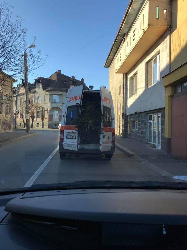 Ambulanta neagra a socat o tara intreaga, iar acum un alt caz a starnit ...