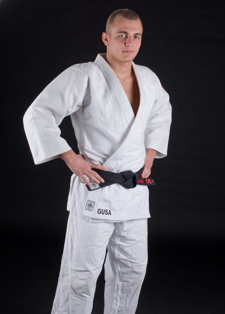 Andrei Gusa ii indeamna pe copii sa practice judo - WOWBiz