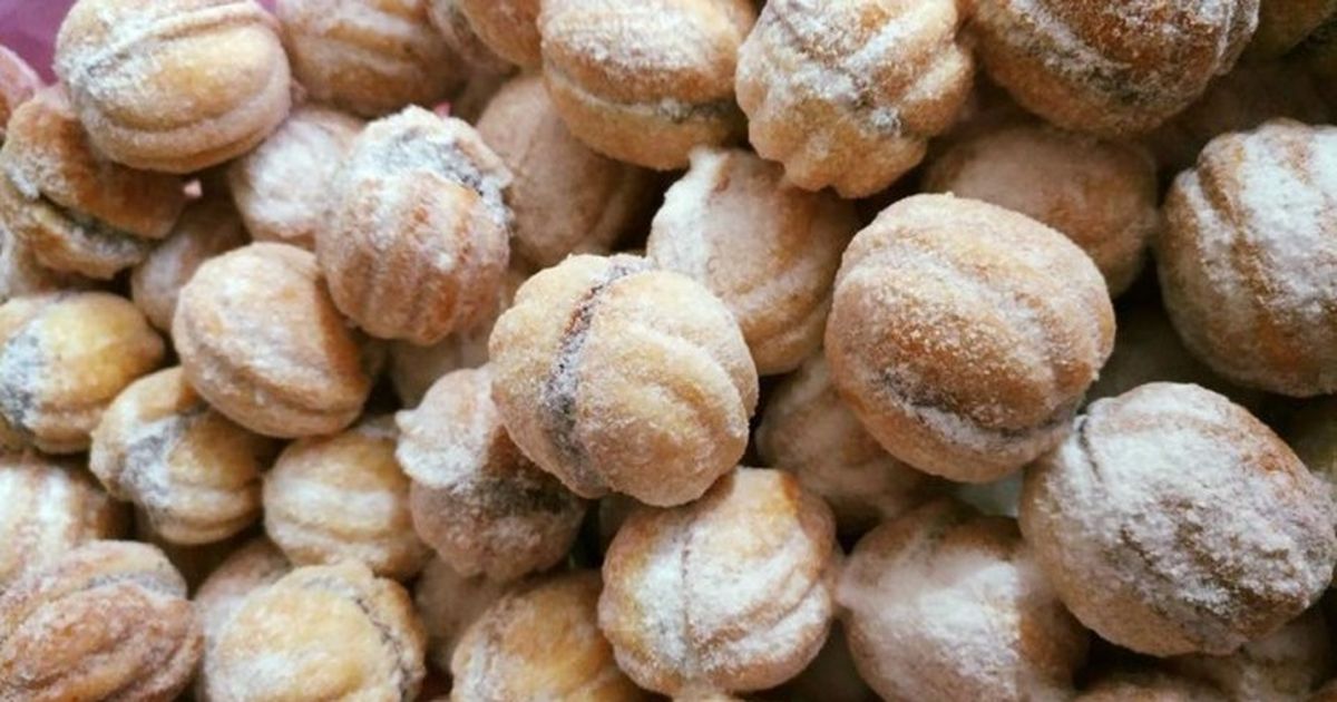 Nuci umplute cu crema de rom - desertul copilariei tale! - WOWBiz