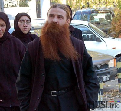 Ce face azi Daniel Corogeanu, calugarul exorcist de la Tanacu! N-a mai ...