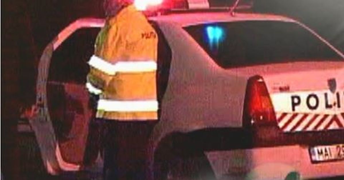 Un politist a oprit un sofer duminica noapte si i-a cerut actele la ...