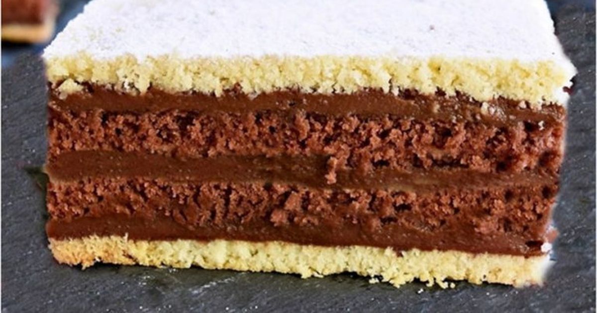 Prajitura colorata cu multa crema si blat pufos - WOWBiz